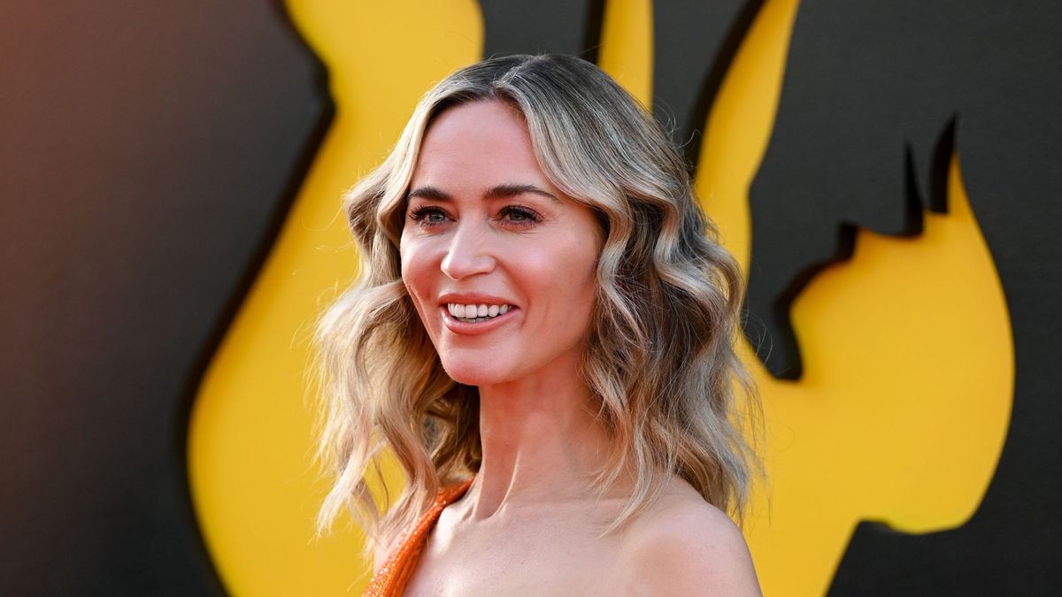 Emily Blunt's guide to white suit sophistication, without the bridal ...