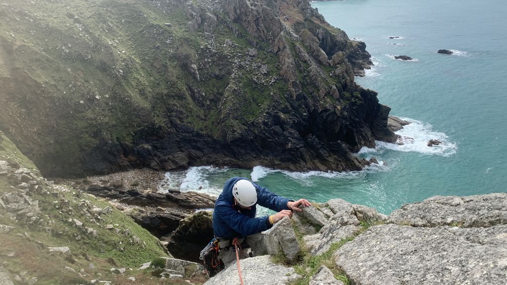 How to start sea cliff climbing: our 7-step guide | Advnture