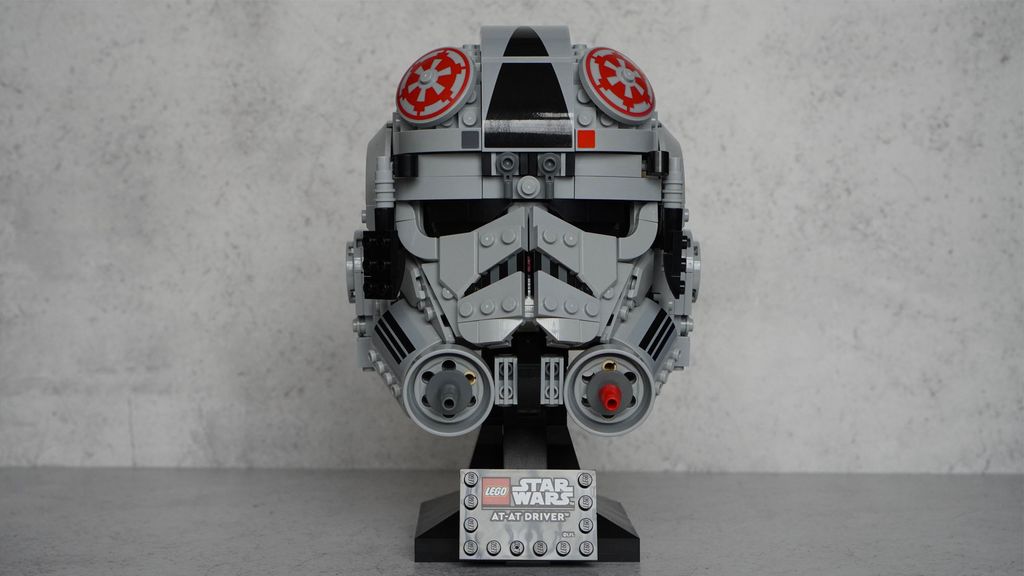 Lego Star Wars AT-AT Driver Helmet review | Space