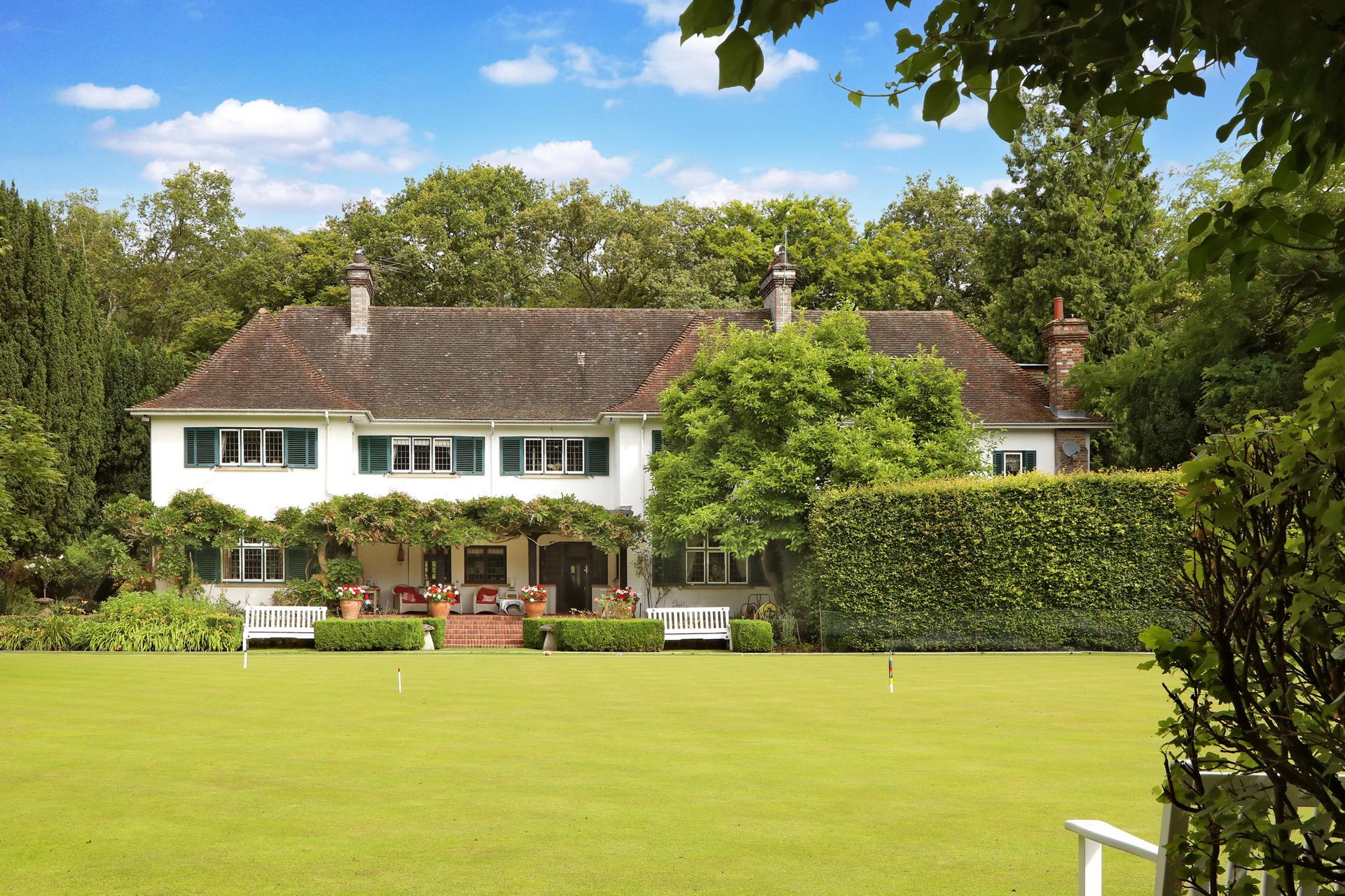 A sportsman's paradise near Henley with pool, cricket nets and one of ...
