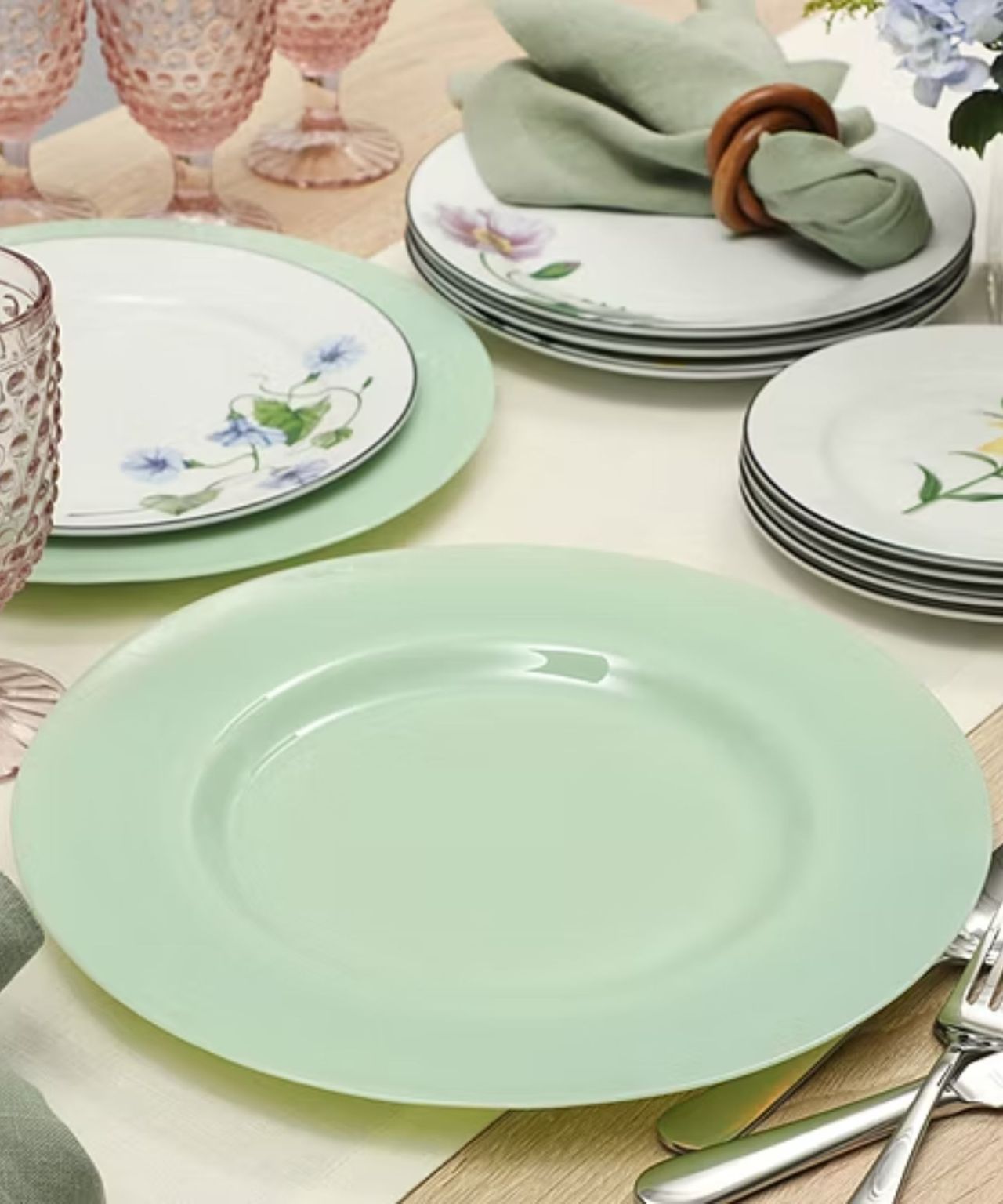Where to Shop Martha Stewart's Jadeite Tableware on Sale | Homes and ...