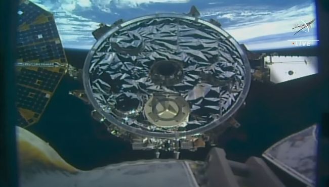 Cygnus cargo ship arrives at space station with only one working solar ...