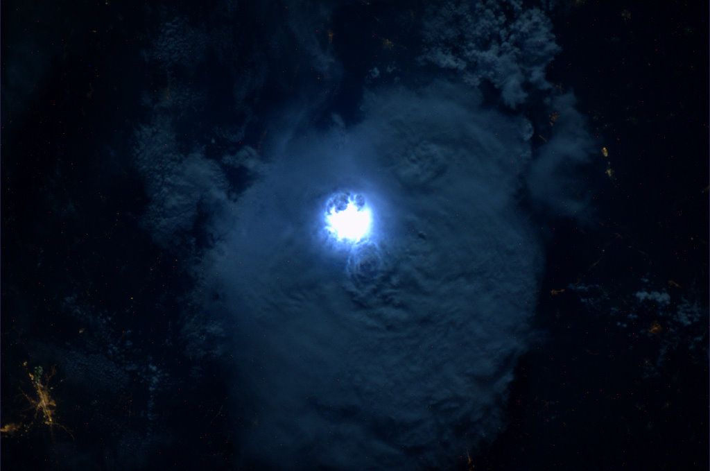 Photos: Earth's Lightning Seen from Space | Space