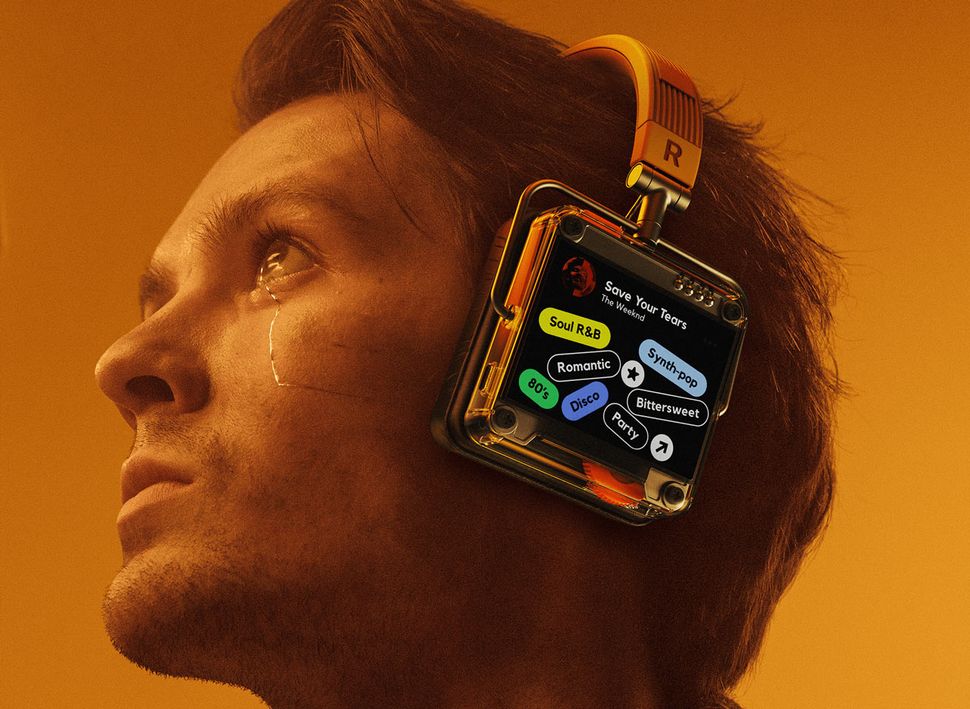 Straight Outta Cyberpunk: Headphone Concept Features on-Ear Displays ...