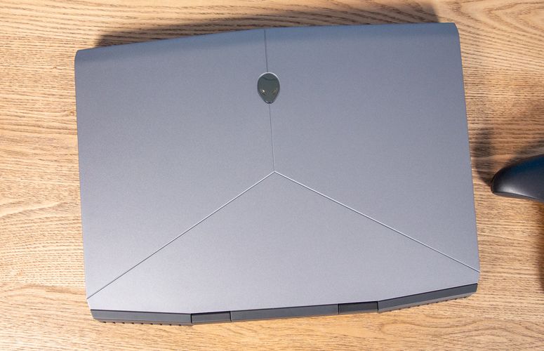 Alienware m15 OLED (2019) - Full Review and Benchmarks | Laptop Mag