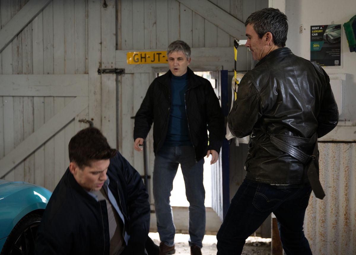 Emmerdale spoilers: Who punches Nicky Milligan? | What to Watch