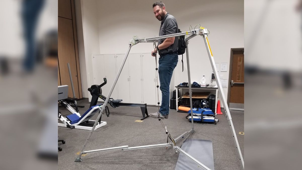 Obstacle course tests NASA astronauts' mission readiness after moon or ...