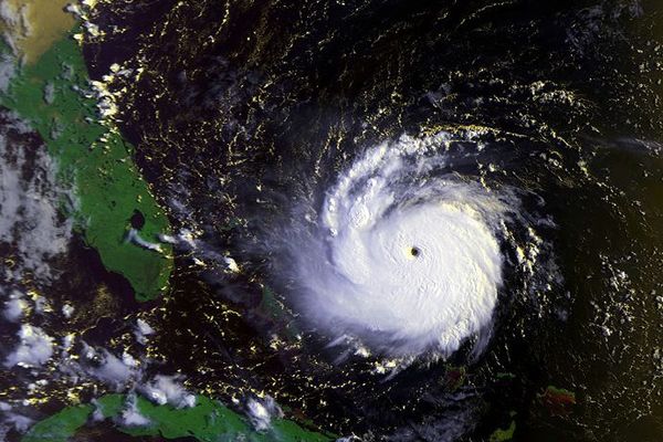 Name That Hurricane: Famous Examples of the 5 Hurricane Categories ...