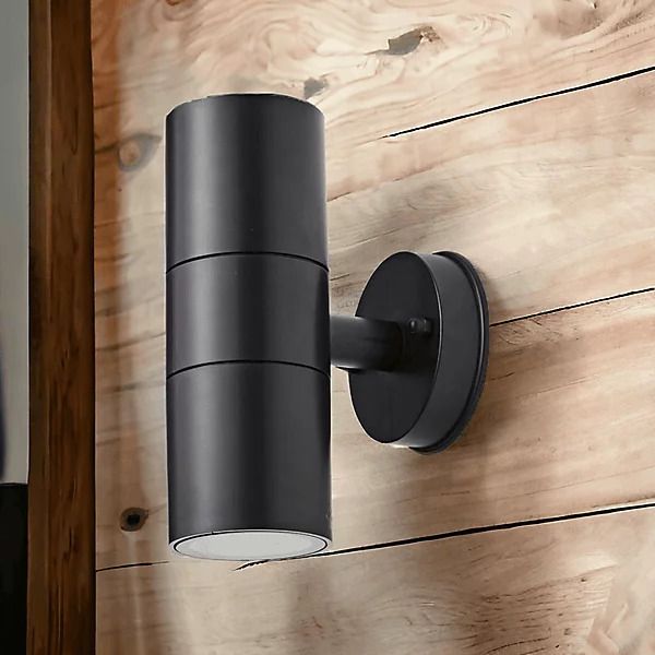 Can neighbours complain about outside lights? | Ideal Home