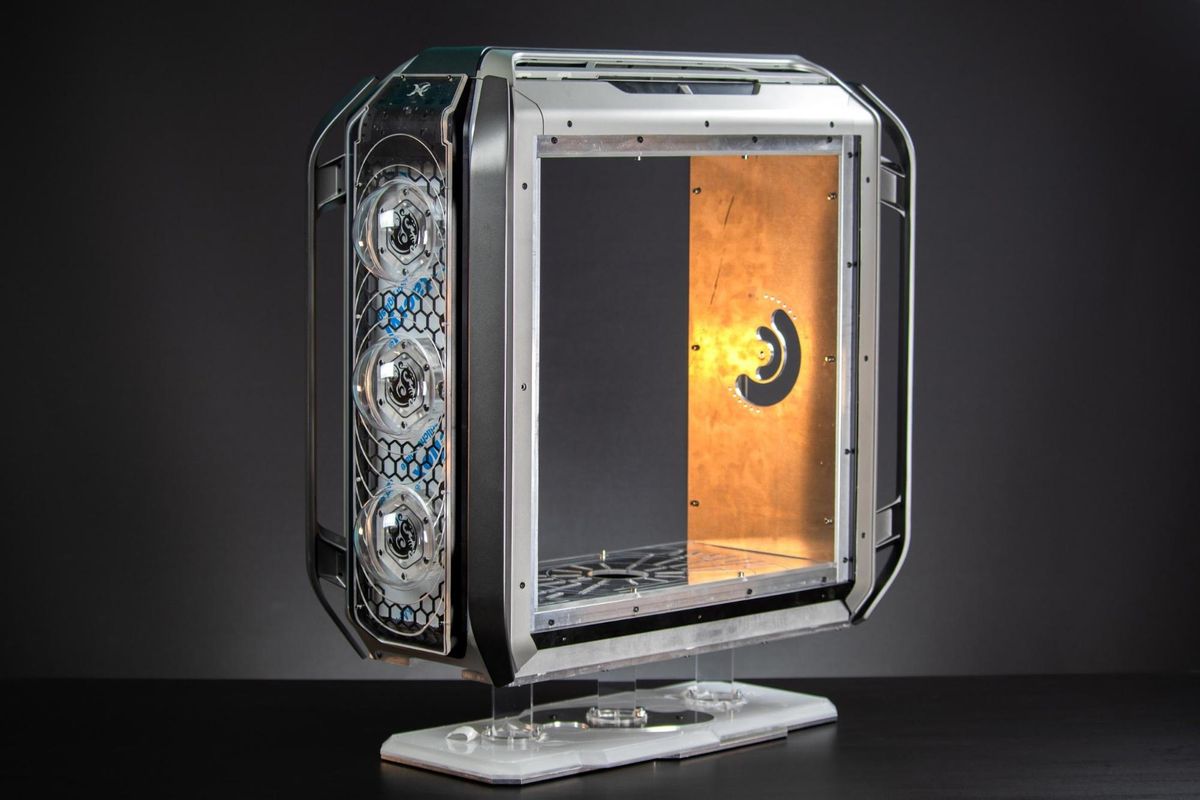 Building Project A.R.E.S: My Award-Winning Sci-Fi Case Mod | Tom's Hardware