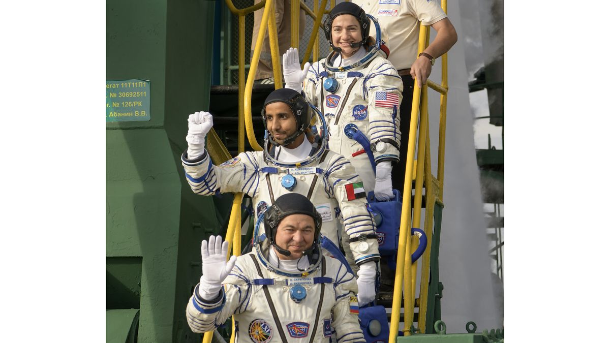 Hazzaa Ali Almansoori: The 1st Emirati Astronaut's Space Station ...