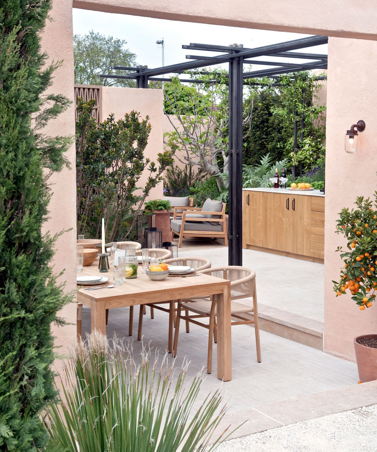 Pressure washing a patio without damaging it | Homes and Gardens