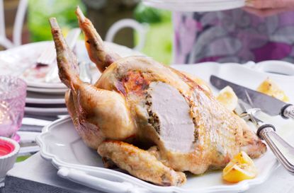 20 Sunday summer lunch recipes for the weekend - Good To | GoodTo