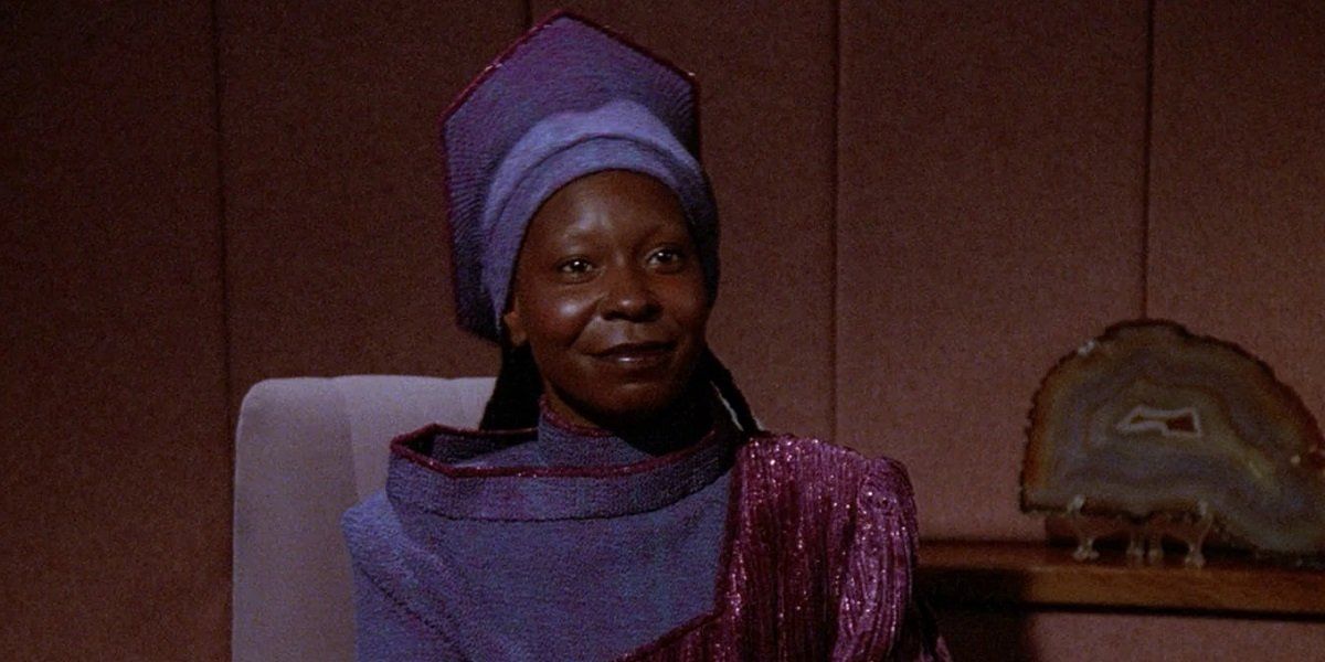 Patrick Stewart Really Wants Whoopi Goldberg's Guinan To Be On Star ...