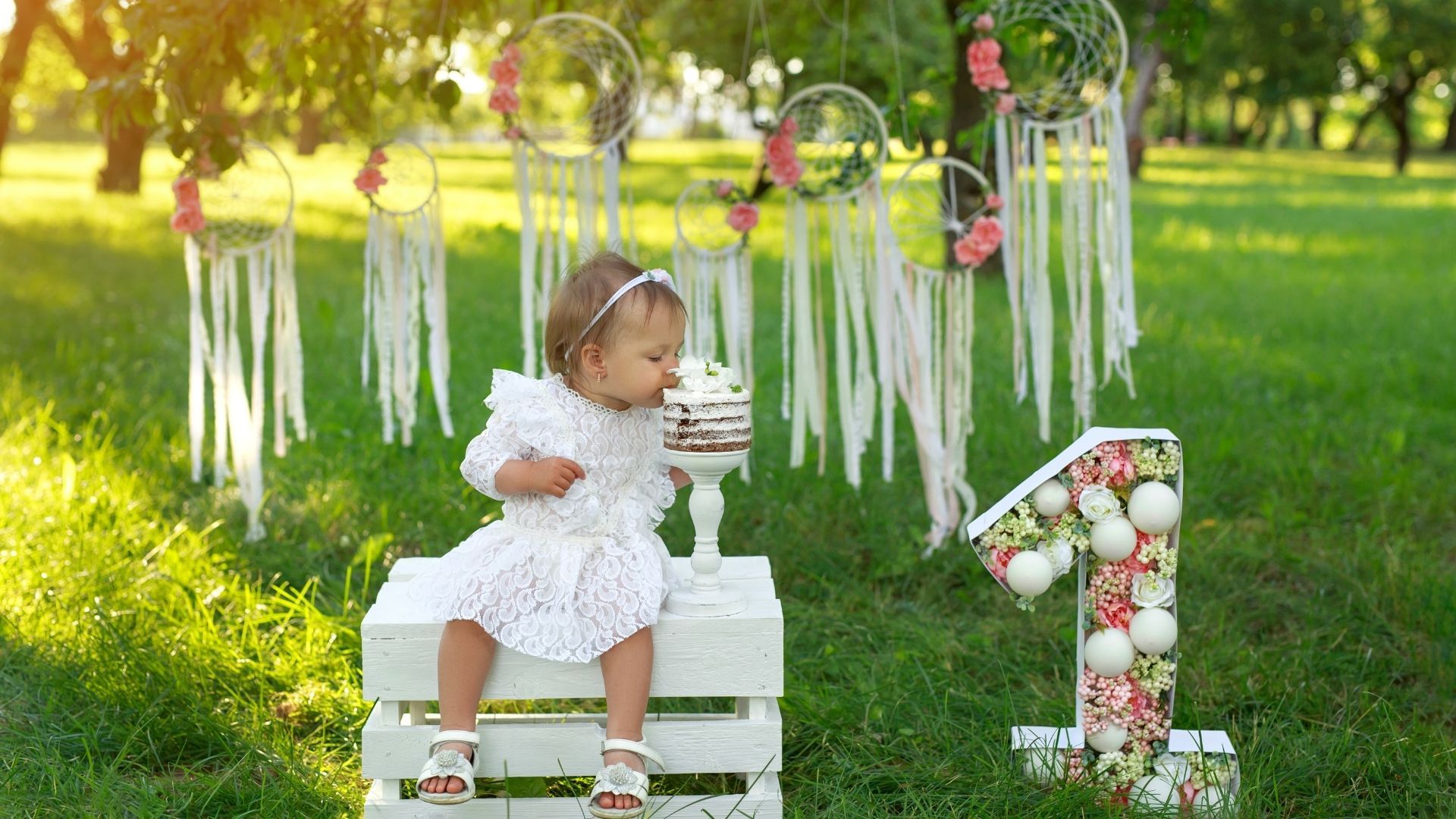 1st birthday party ideas that are fun, easy and budget-friendly ...