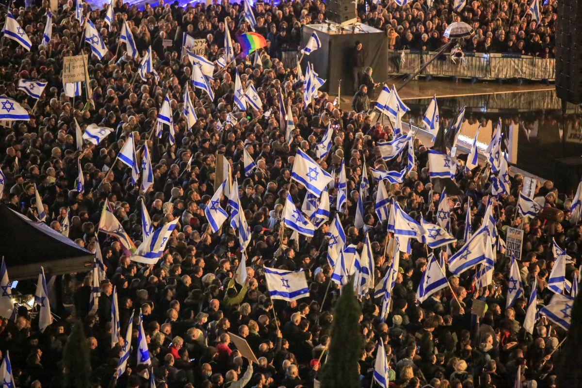 Netanyahu presses forward with judicial reforms despite mass protests ...