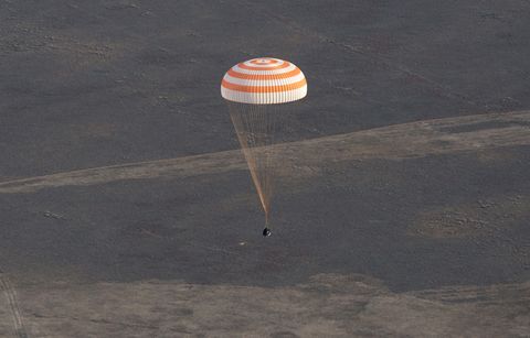 Soyuz Landing Photos: Expedition 49 Returns to Earth | Space