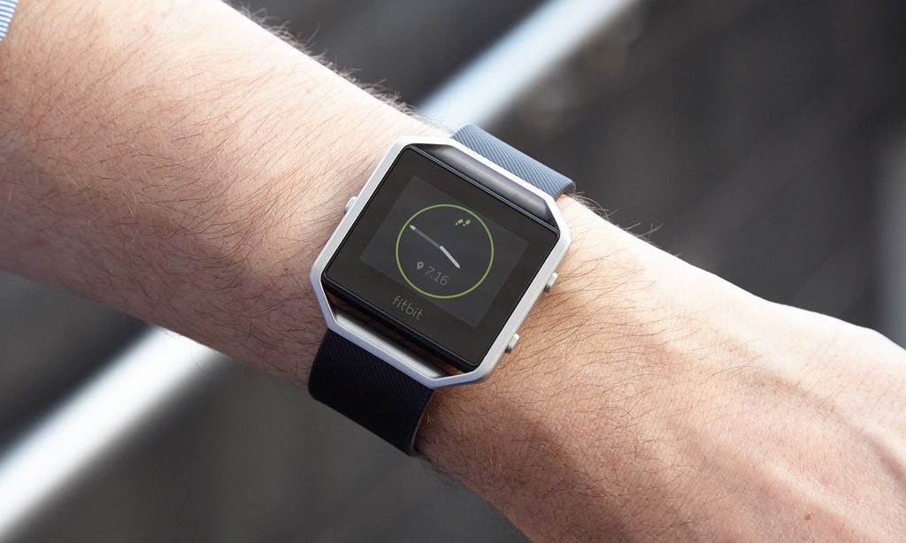 Fitbit Blaze Review: Big-Screen Fitness Tracker | Tom's Guide