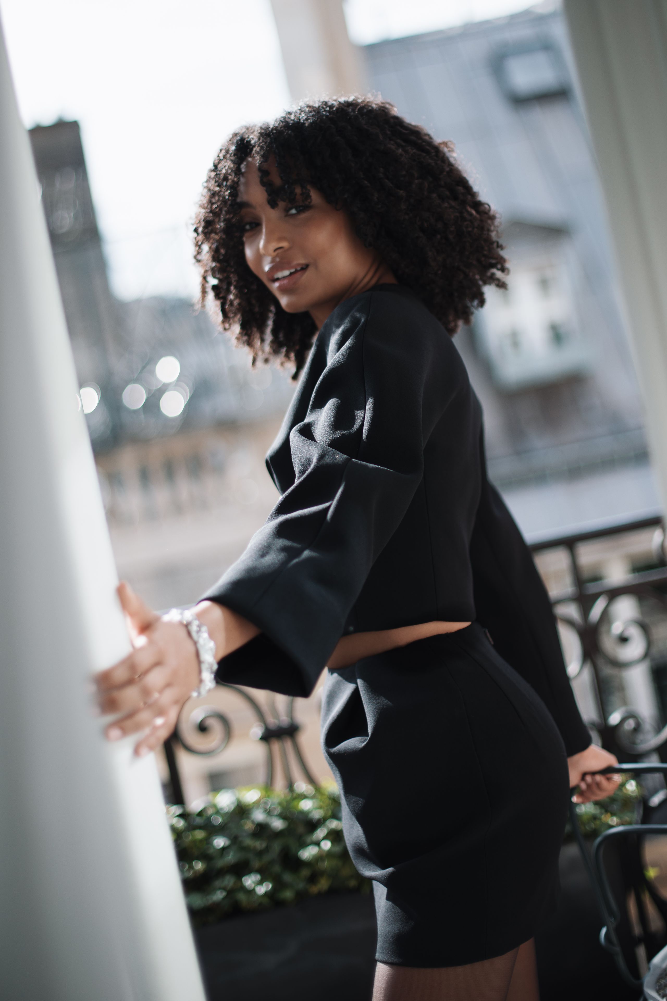 Cartier and Yara Shahidi Join Forces for the Cartier 2023 Women's ...