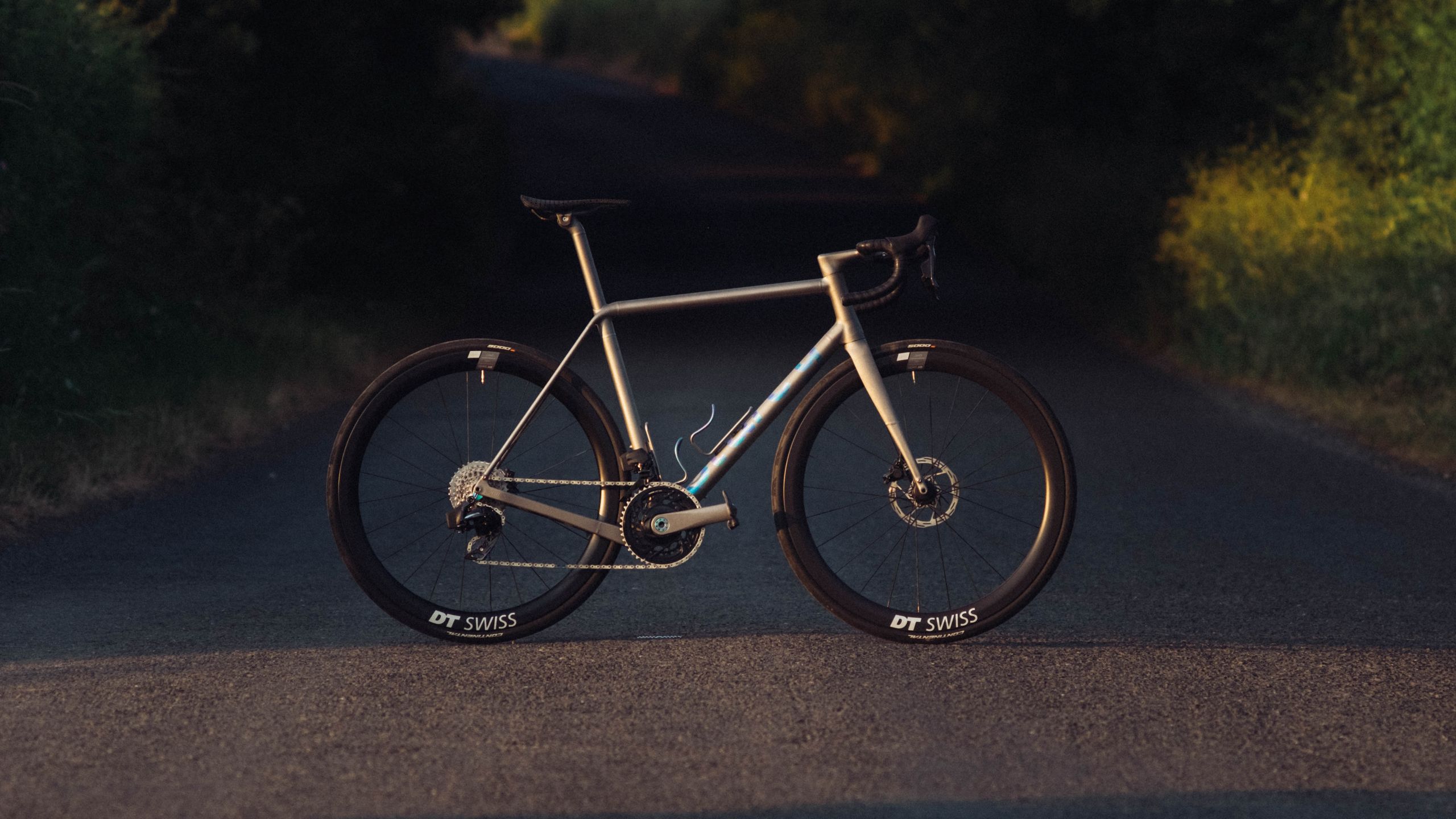 What’s it like to ride fully custom titanium? I took a Sturdy Cycles ...
