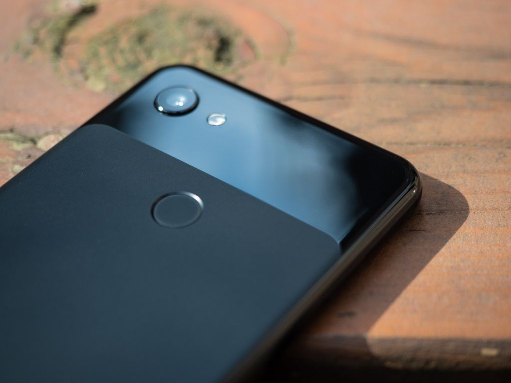 Google Pixel 3a Review (and XL): Camera, Battery Life, & Features ...