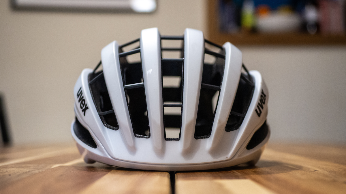 Uvex Surge review: A highly vented road helmet with convertible aero ...