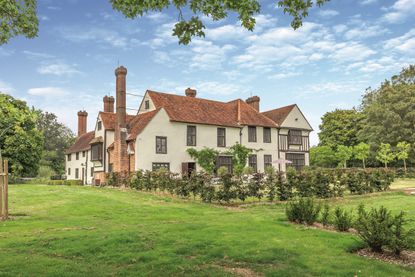 An immaculate timber-framed rectory from the early 1400s where period ...