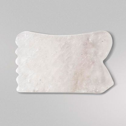 How to use a gua sha and find the stone best suited to you | Wallpaper