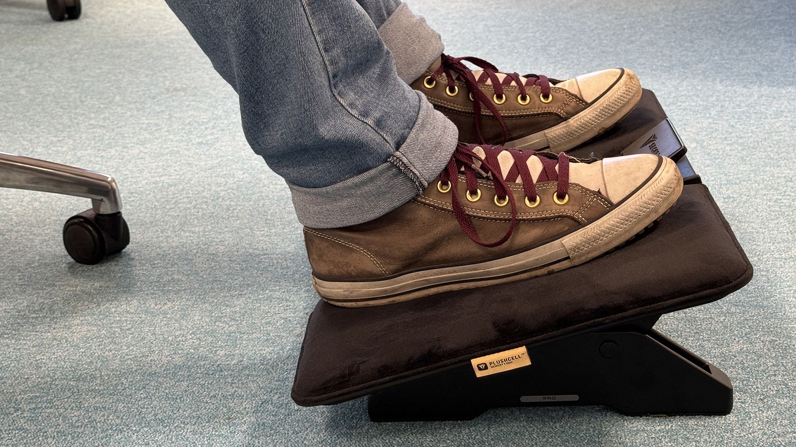 Secretlab Professional Footrest review: a throne for your feet | T3