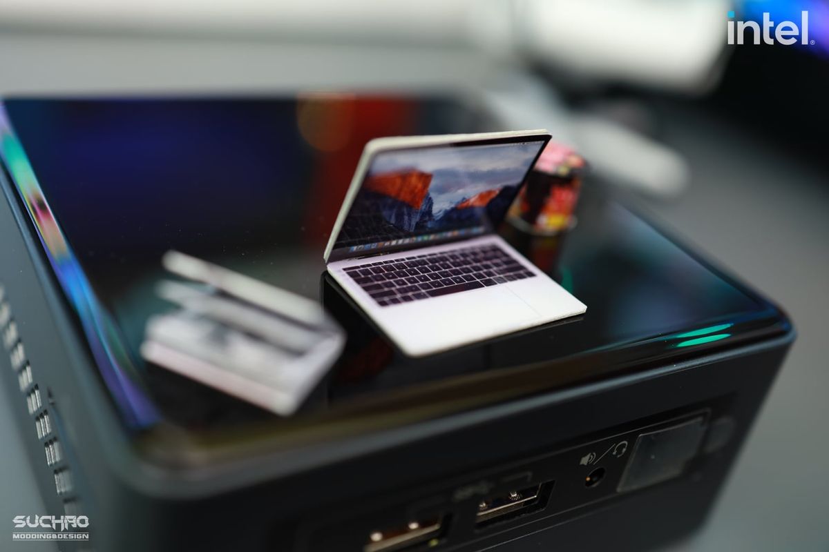 There's a gaming PC hidden inside this incredible gaming den diorama ...