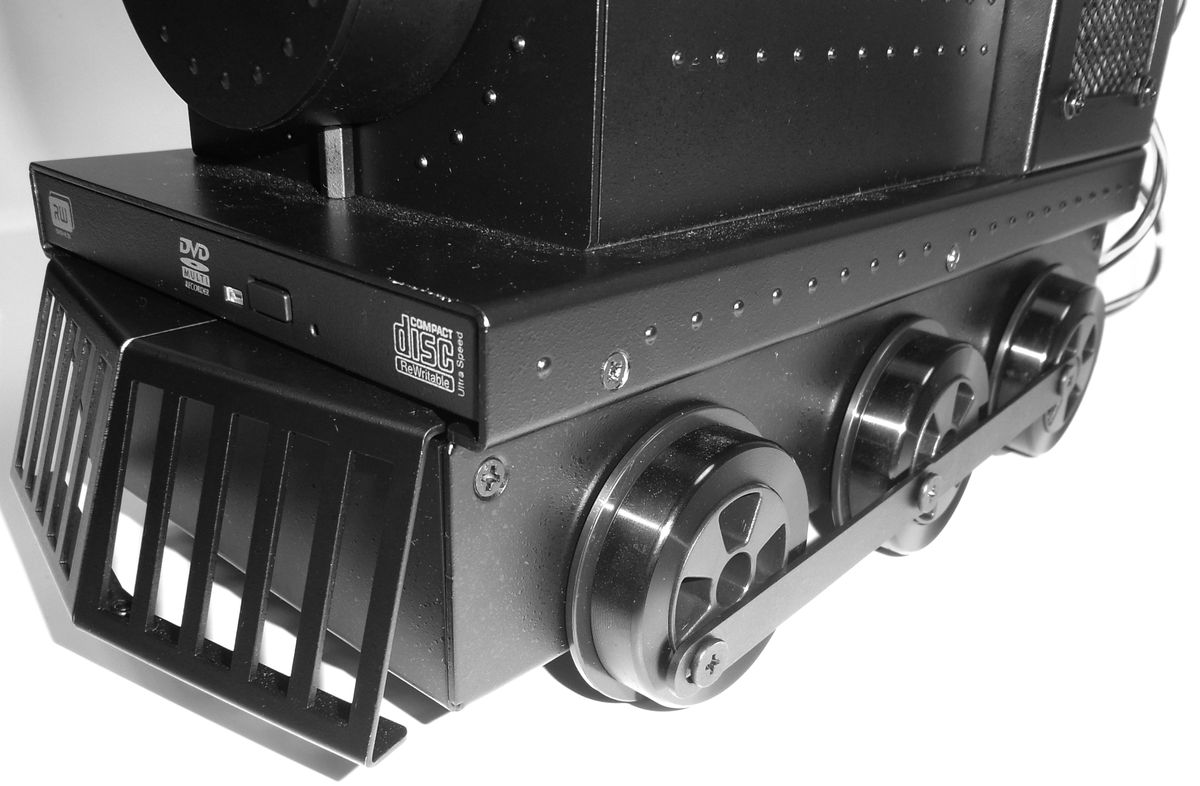 You'll Never Guess Where They Put The Optical Drive - Take The Train ...