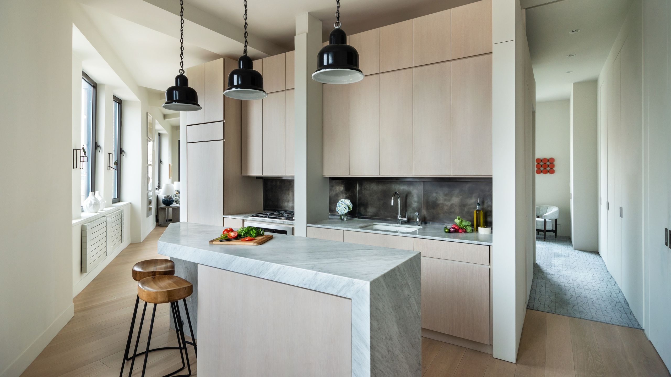 10 Small Kitchen Layout Mistakes Designers Urge You to Avoid | Livingetc