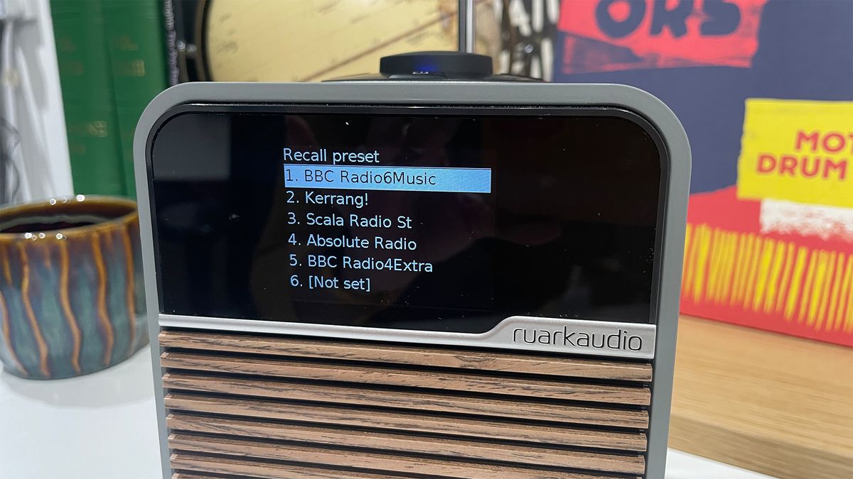 Ruark Audio R1S review: as close to hi-fi as a small radio can get ...