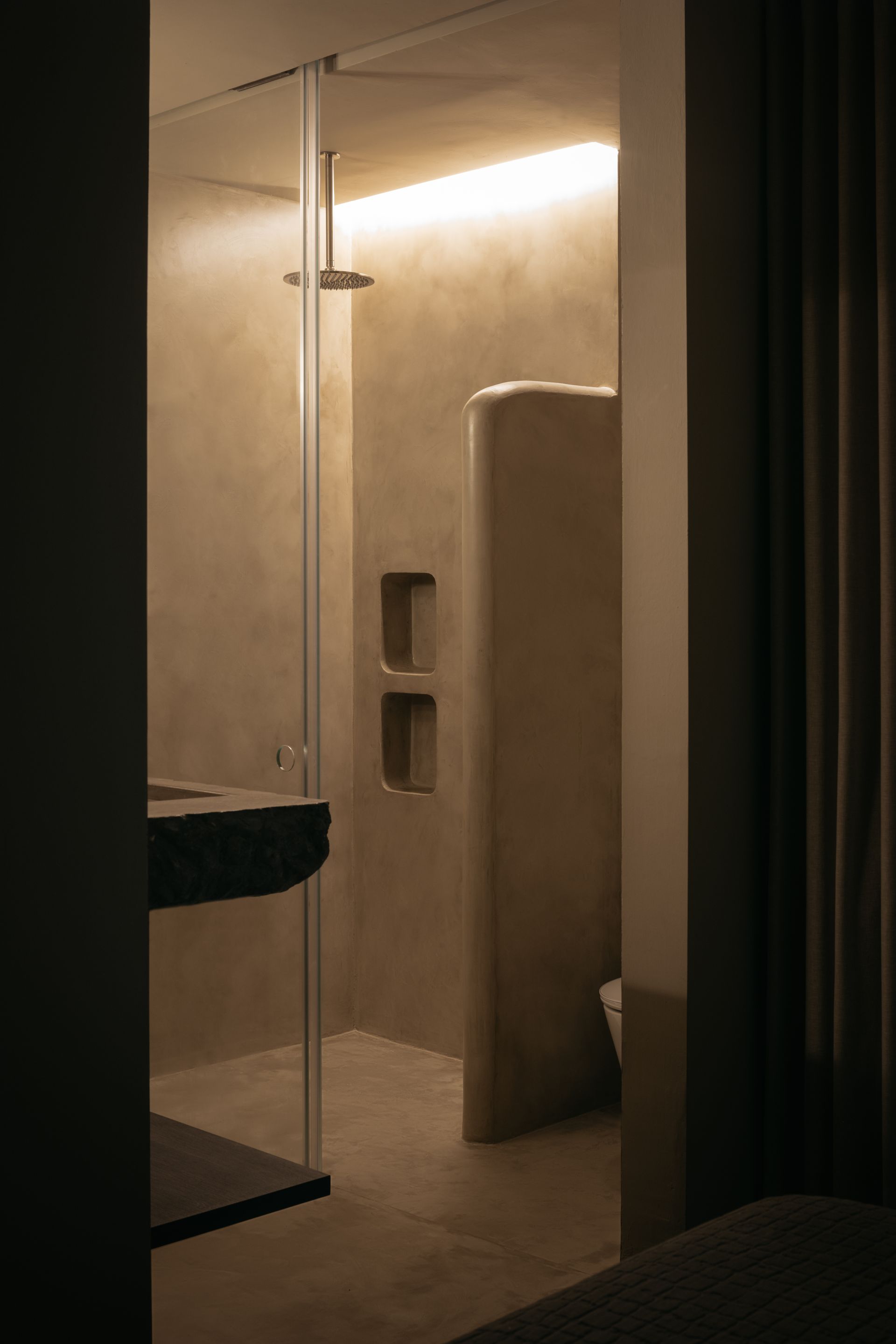 Designers Love This Bathroom Trend That Adds Privacy and Spa Vibes ...