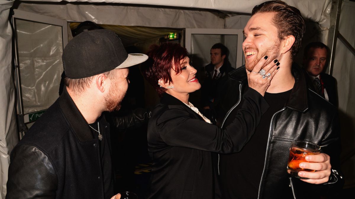 10 Minutes With… Mike Kerr | Louder