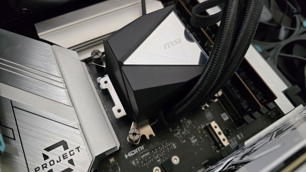 MSI CoreLiquid I240 and I360 review: Quiet power | Tom's Hardware