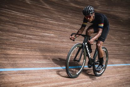 Look launches its latest track frameset designed to achieve ‘ultimate ...