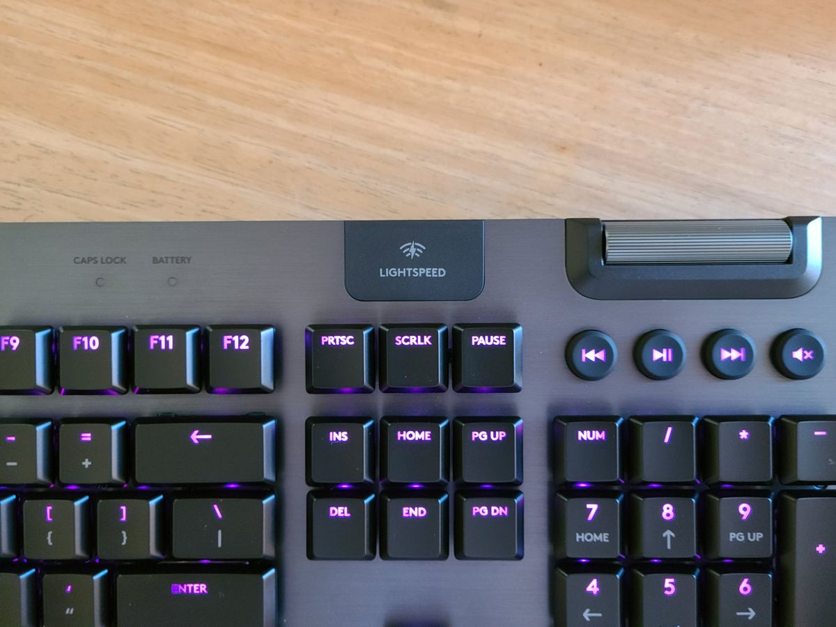 Logitech G915 Lightspeed keyboard review: Clicky, solid, and downright ...