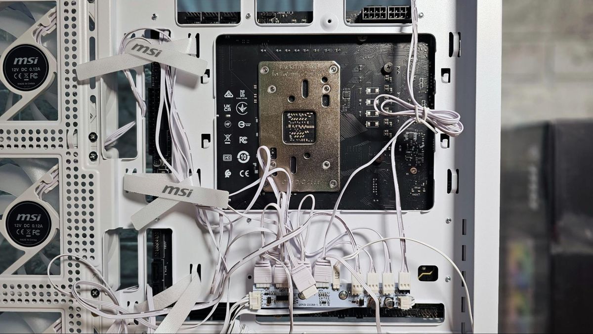 I built a PC With MSI's Project Zero Motherboard: Moving all the ports ...