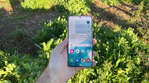 How long will the Samsung Galaxy S22 series receive software updates ...