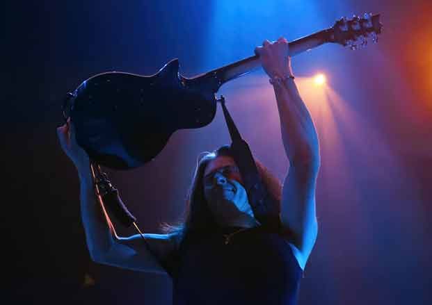 Continuing Our Look at Moving "Outside" the Tonal Center | Guitar World