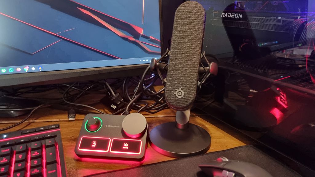 Steelseries Alias Pro microphone review | PC Gamer