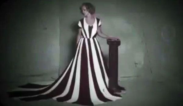 The American Horror Story: Freak Show Full Trailer Is Eerie And Perfect ...