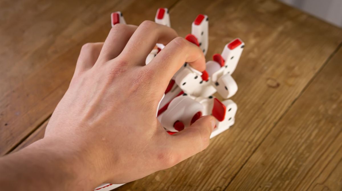 Azeron Cyborg Compact Review: Niche but Nice | Tom's Hardware