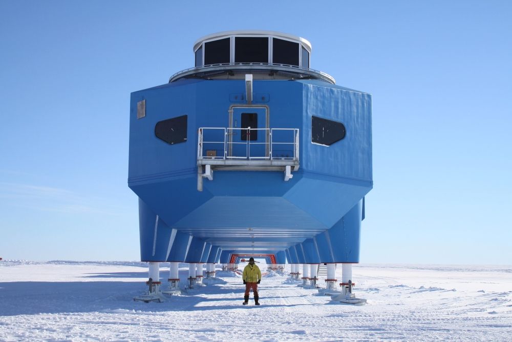 Photos: Behind the Scenes of an Antarctic Research Base's Relocation ...