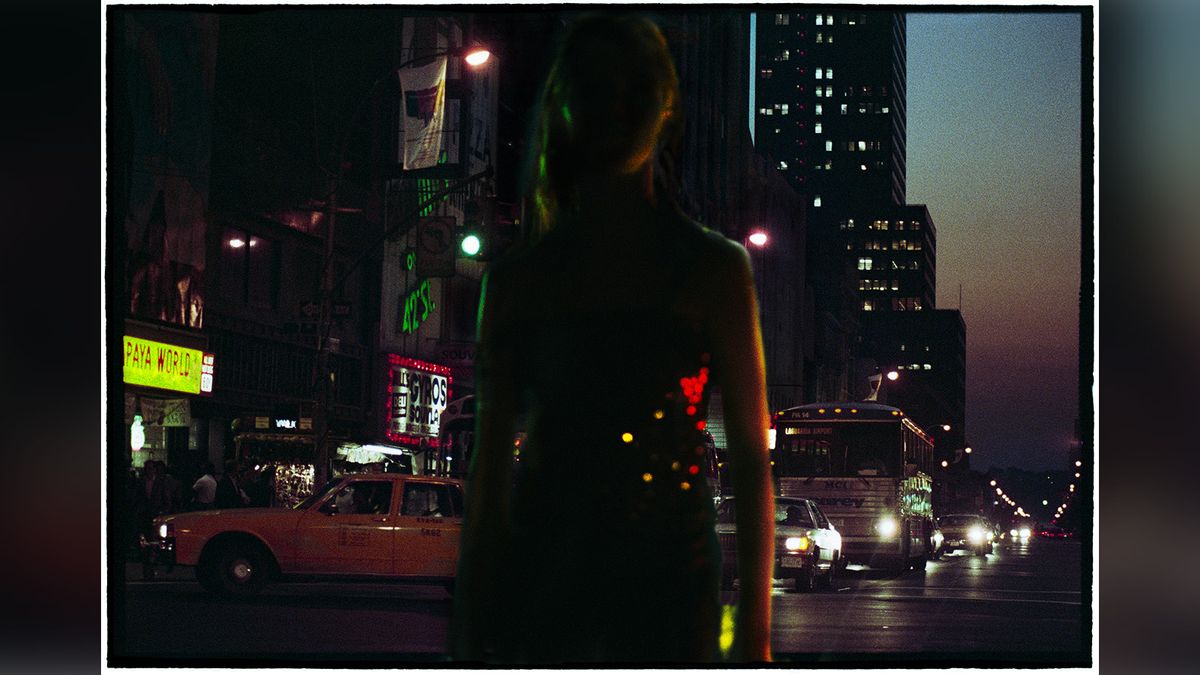 Unseen photos from Bill Henson provides a neo-noir look at New York in ...