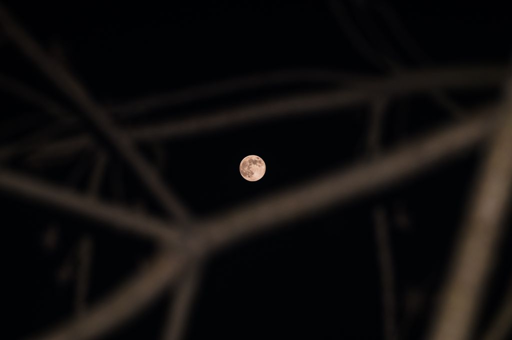 January's Full Wolf Moon looks stunning in 1st full moon photos of 2024 ...