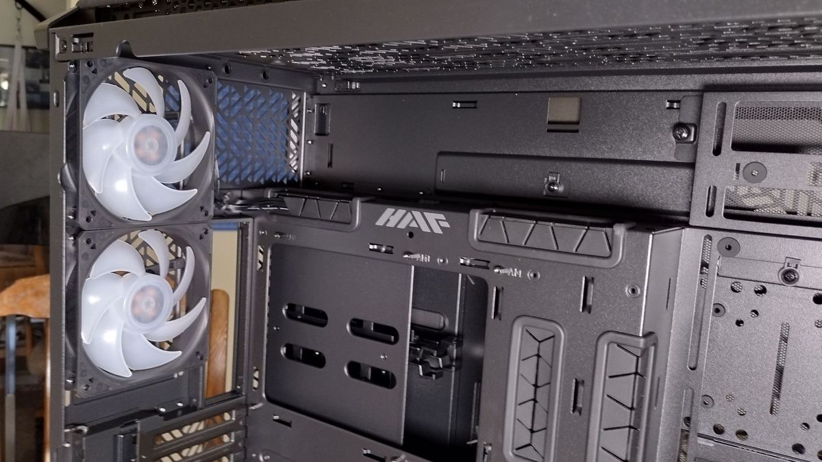 Cooler Master’s HAF 700 Berserker Case Hands-On: Huge, With Lots of ...