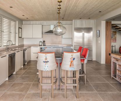 10 ways I balance practicality and style in a kitchen when I'm ...