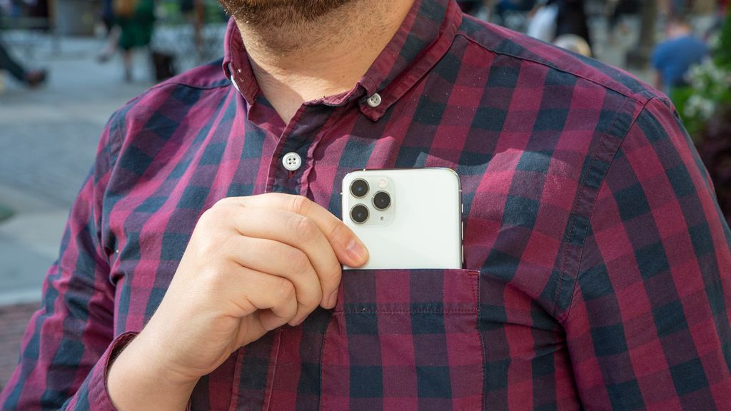 Beat the heatwave with these hot tips to stop your smartphone ...